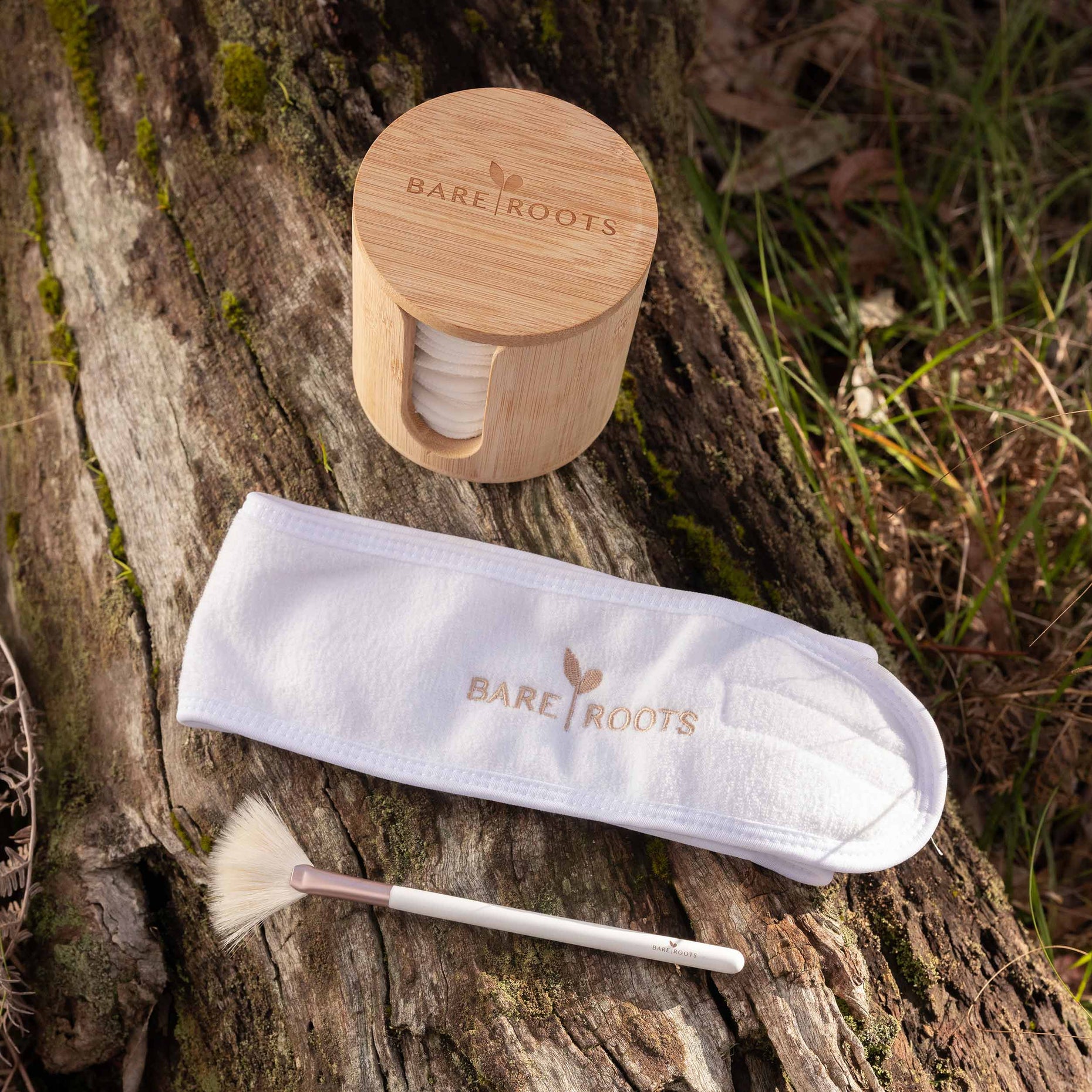 Facial Fan Brush – Bare Roots